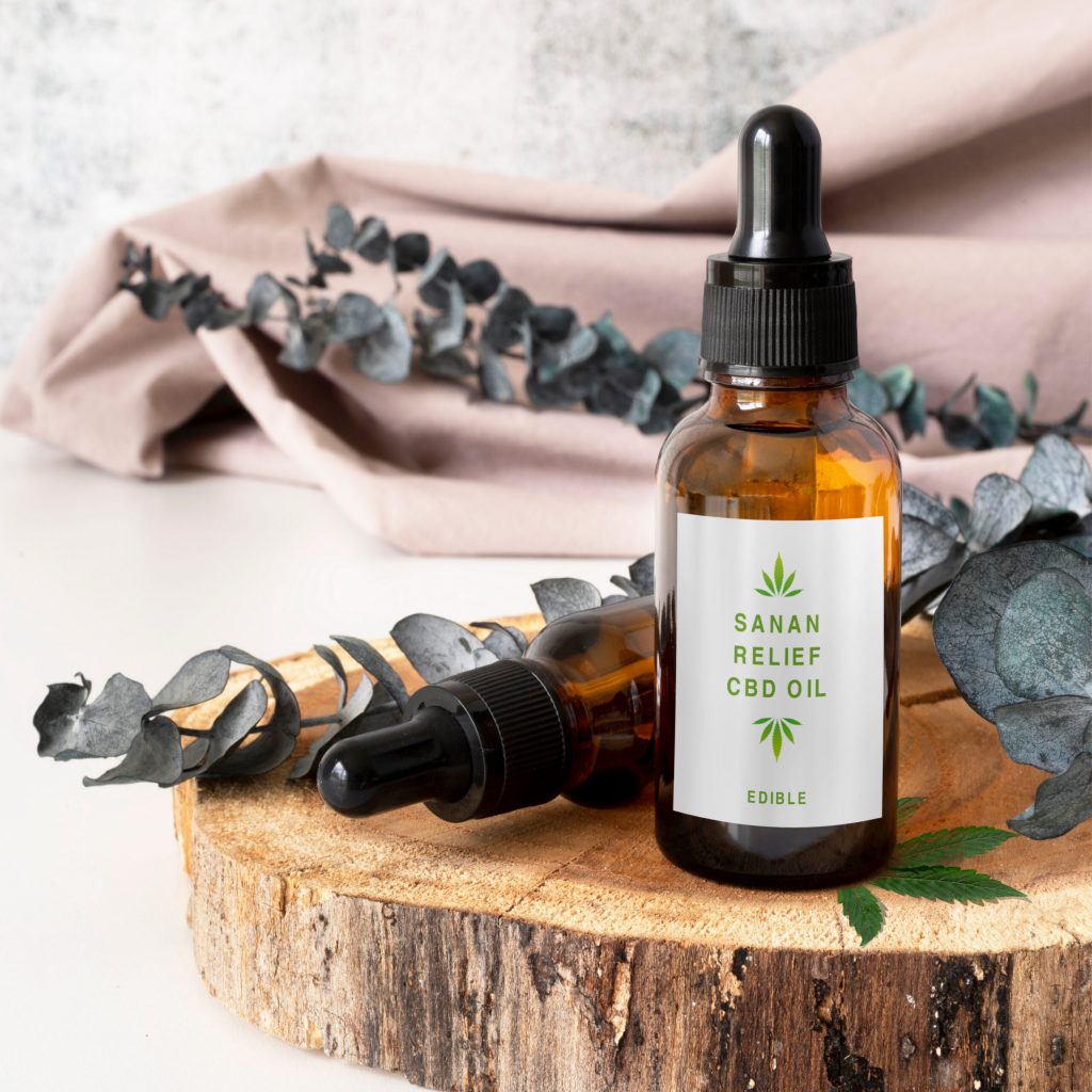 Medicann Cannabis Leaf Extract Oil , Peppermint Flavour ( 2000mg /10ml ...
